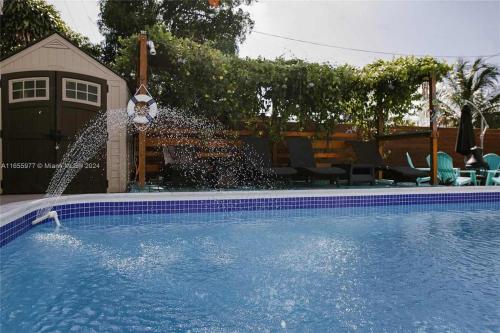 Casa Del Sol Your Tropical Escape Private Pool - Orchid Beach, Pompano Beach