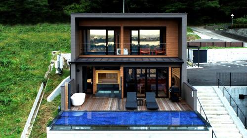 Fuji View and Spa Resort TSUMUGI Kawaguchiko in Fujikawaguchiko, Japan ...