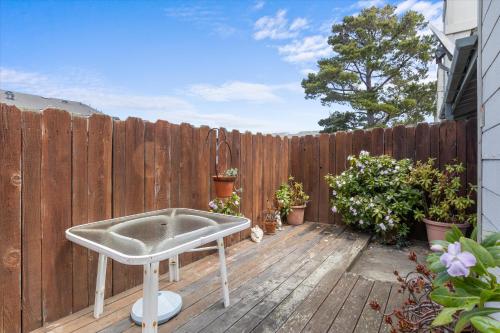Cozy Condo - San Simeon, CA
