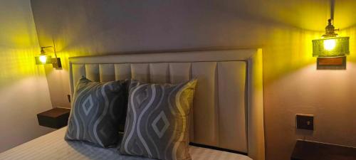 Stories Double Room - 金邊