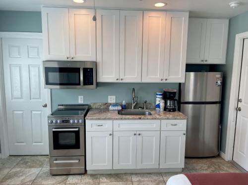 Beachgate Condo Suites And Hotel 232 Condo - Port Aransas, TX