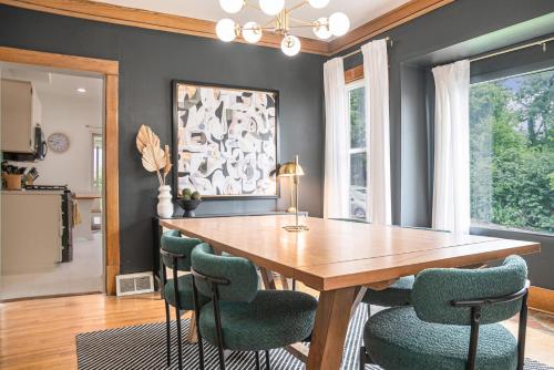 Cozy Boho Retreat Blocks From Unmc - Omaha, NE