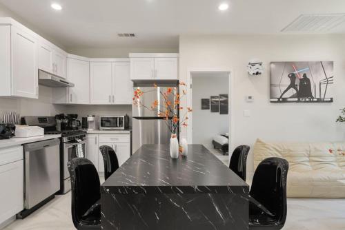 Darth Vaders Lair - 10 Mins To Disney - Sleeps 6 - 安那翰