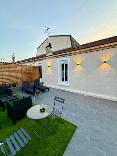 Appartement Jacuzzi D'exception - Proche Paris - Drancy