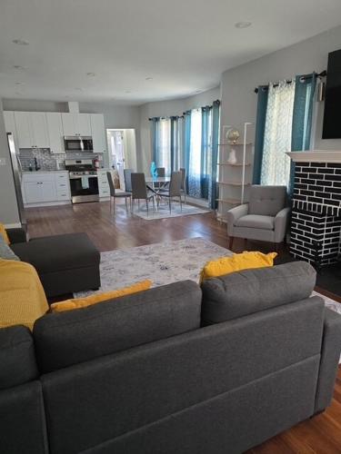 Summer Sunset Hideout 2-4 Bedrooms And 2 Bath - Atlantic City, NJ