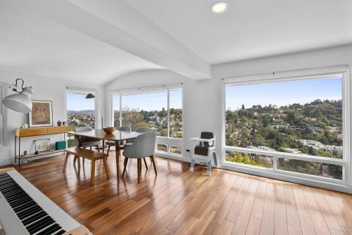 Spectacular Views And Tranquil Retreat In Los Feliz - Hollywood, CA