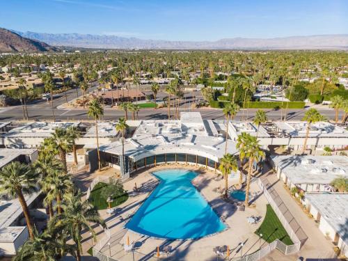 Mid-century Modern Gem With A Bbq Patio - Palm Springs