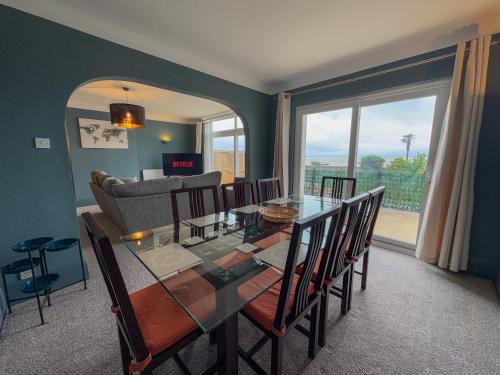 Seafront Beach House - Southend-on-Sea
