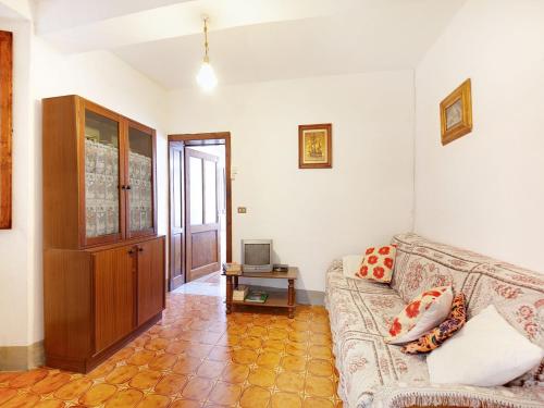 From €62 - Farmhouse in Casoli near Ski Slopes, cleaning included ...