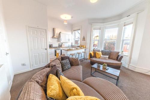 Cozy & Modern Accommodation In Barrow-in-furness - Barrow-in-Furness