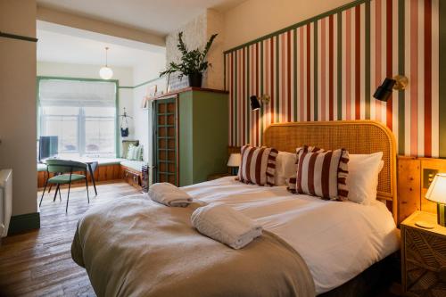 The London & Paris Hotel - Folkestone