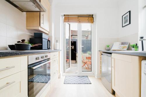 Modern 2 Bed Apt With Roof Terrace - Ecclesall Rd - Now Hosted By Stayhostsave - 셰필드
