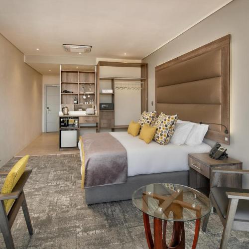 Blueberry Hill Hotel - Roodepoort, South Africa - Updated 2026: Hotel ...