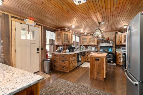 Glen Choga Lodge - Robbinsville, NC