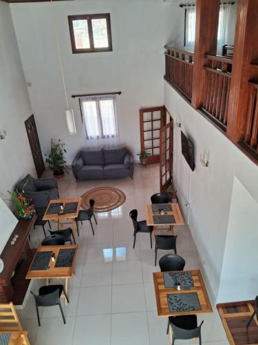 Haintso Floralise - Chambres Et Tables D'hotes - Restaurant - Antananarivo