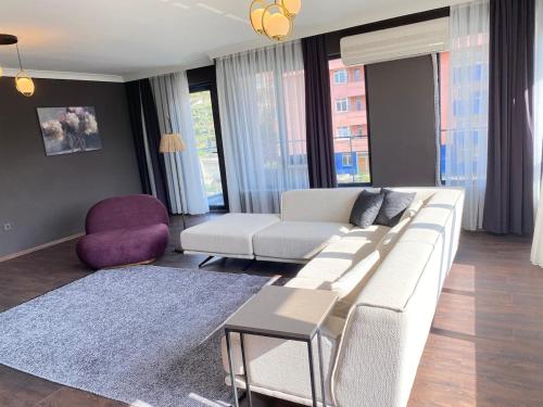 1007 Central 3 Plus 1 Wide Close To Consulates - Ankara