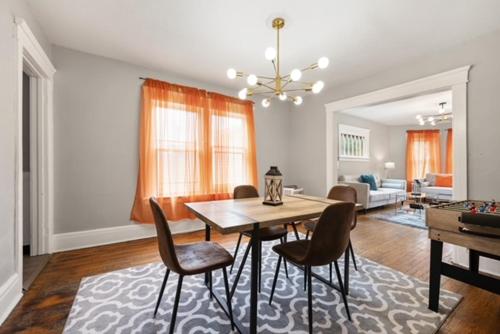 Spacious Modern 6br Near Su, Destiny Usa, Zoo & Downtown, Sleeps 18 - Syracuse, NY