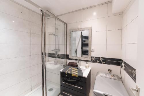 Le Cocon - 4 Personnes Et Parking Prive Gratuit - Meylan