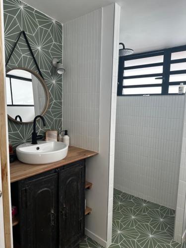 Charmante Chambre Dans Maison Coloniale - Nouméa