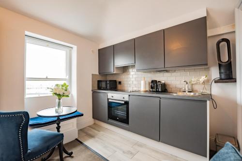 Superb Marina Studio- Sleeps 3 - Dublin