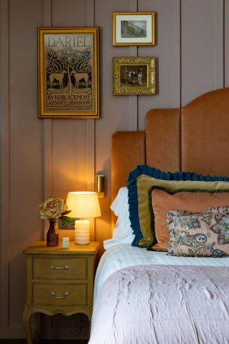 The Ragged Robin - A Heartwood Inn - Godalming