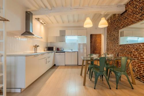 Old Town - Superb Apartment In Rue Esquermoise ! - Lille