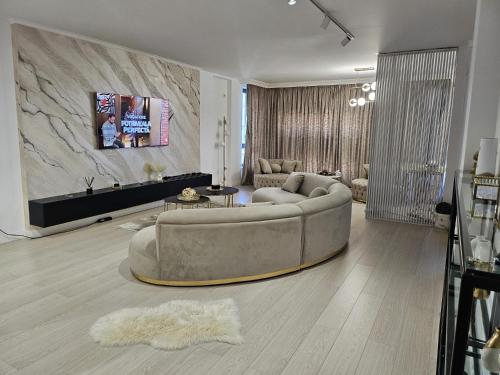 Apartament Mall Promenada Lux! - Craiova