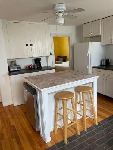 Beautiful West End Apartment - Portland