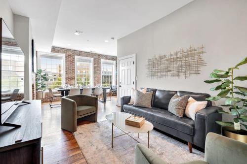 Luxury 4-br With Free Parking In Heart Of Dc - Steps To Metro - 알링턴