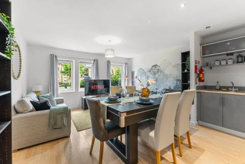 York Escape - Pool Table - Free Parking - York
