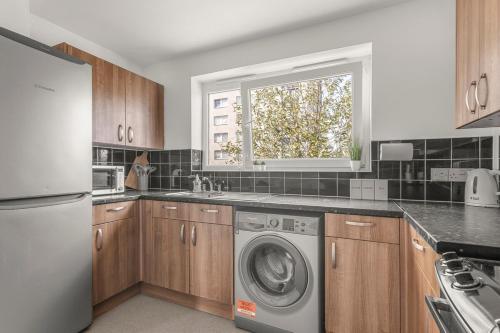 Bright & Modern London Apartment - Ilford
