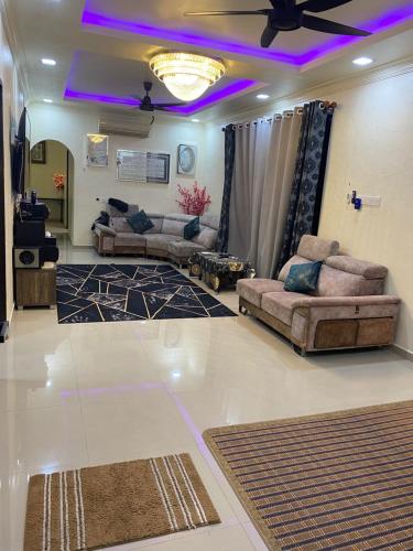 Apricot Villa Comfy And Luxury - Teluk Bahang