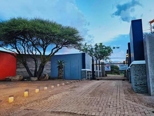 Unique Overnight Polokwane Eco-friendly & Solar Powered - Polokwane