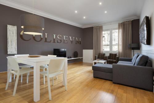 Enjoybcn Coliseum Apartments - Barcelona