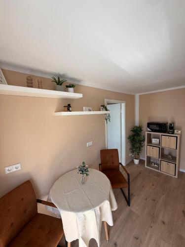 Appartement 2a - Gemutliche Wohnung Mit Kuchenzeile, Bad Und Balkon - Salzgitter