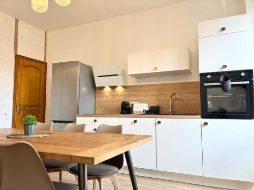 Charmante Maison Renovee 2 Chambres 6 Voyageurs - Lille
