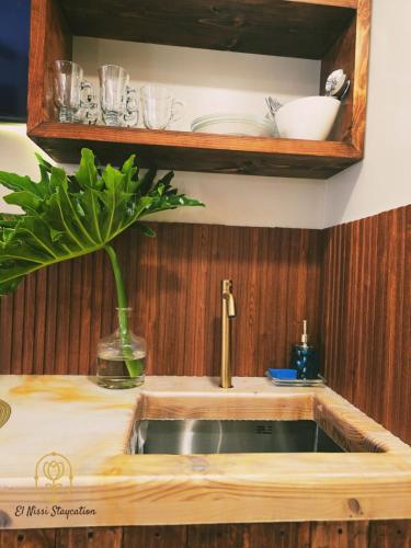 El Nissi Staycation, The Deluxe Cabin, Enchanted Kingdom - Biñan