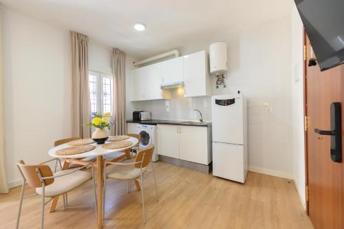 For You Rentals Encantador Y Unico Estudio Temporal En Tetuan Madrid Mlu412 - Madrid