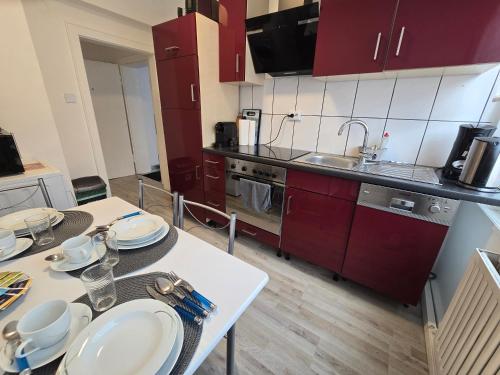 Apartment In Krefeld City With Balcony - Meerbusch