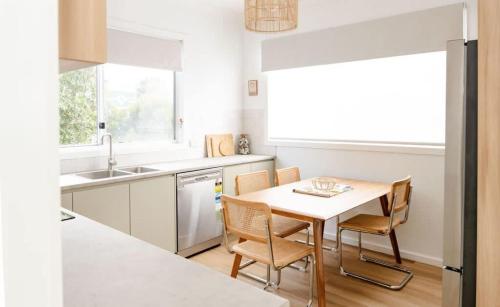 Darcys Cottage - Port Campbell
