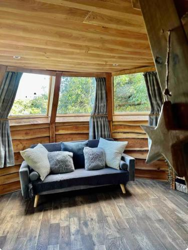 Stargazer Cabin - Monmouth