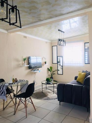 Blanc And Bold - Kempton Park