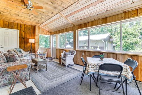 La Crescent Cottage On Minnesota Bluffs W/ View! - Perrot State Park, Trempealeau