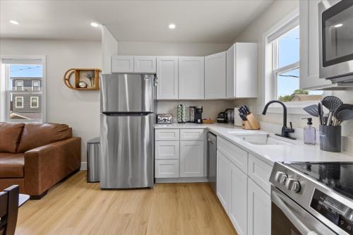 Modern Carriage House Indy - Garfield Park Indianapolis