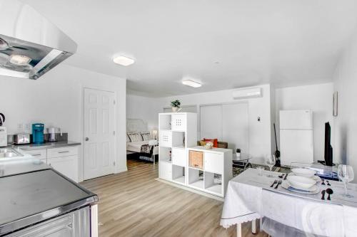 Cozy Guesthouse Near Downtown Alhambra - Alhambra, CA