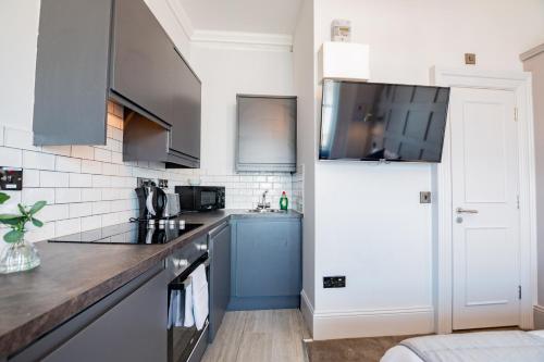 Stylish Marina Escape - Sleeps 2 - Dublin