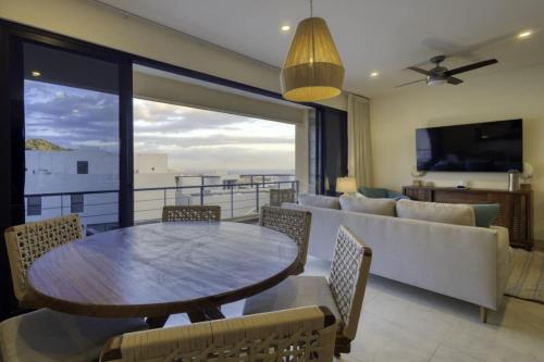 3br Condo Partial Sea View Shared Pool And Jacuzzi - Cabo San Lucas