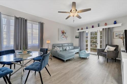 Daisy Apartment Southside Village - Sarasota, FL