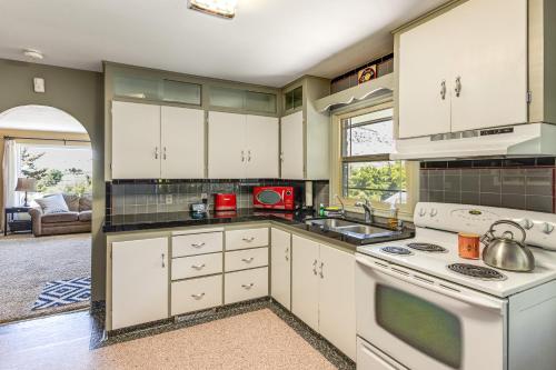 Mountain Views: Walkable Lava Hot Springs Home! - Lava Hot Springs, ID
