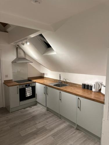 Epsom High Street Apartment 10 - Epsom